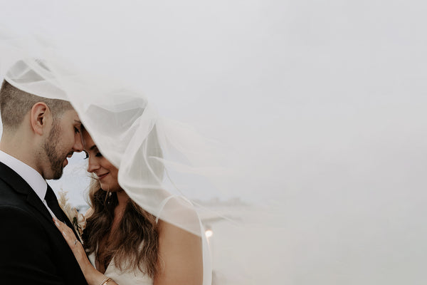 A Harbor Wedding: Alexis & Matthew's Elegant Celebration